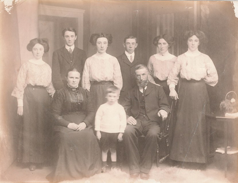 Research guide: Military history - Unique and Distinctive